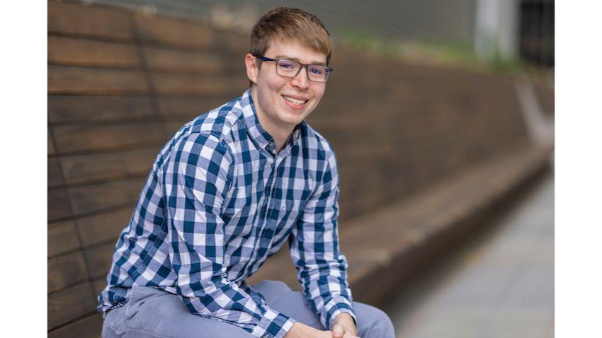 Machine Learning Animation Tool Takes Best Poster Prize at Visualization Conference | College of ...